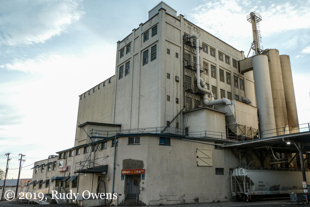 Grain Craft Building | What Beautiful Light